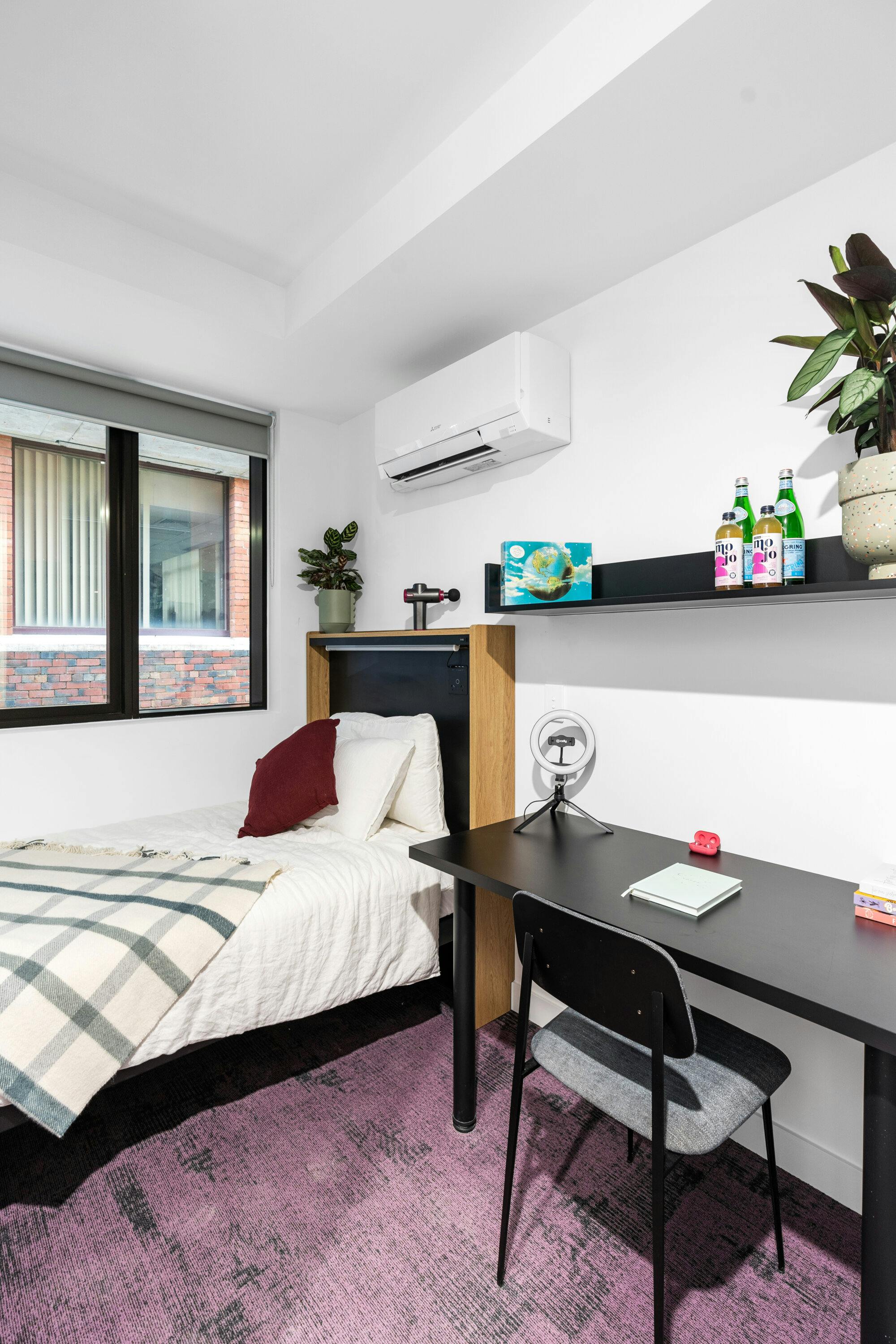 Book Melbourne Victoria Markets Student Accommodation in Melbourne for 2024/25 | UniAcco